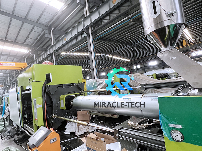 Preform Injection Moulding Machine - Buy Preform Injection Moulding ...